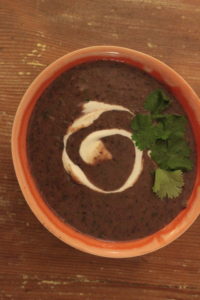 Soupe de haricots rouges et de coriandre (sopa negra, vegan) – J'aime ...